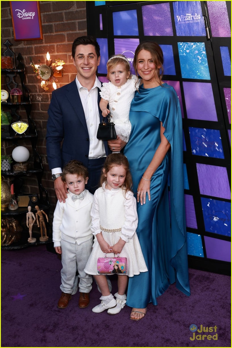 Janice LeAnn Brown Says David Henrie & Selena Gomez Made Her Feel 'Welcome & Safe' On 'Wizards ...