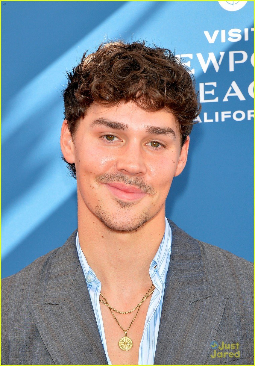 Noah Beck & Siena Agundong Screen New Movie 'Sidelined: The QB & Me' at Newport Beach Film ...