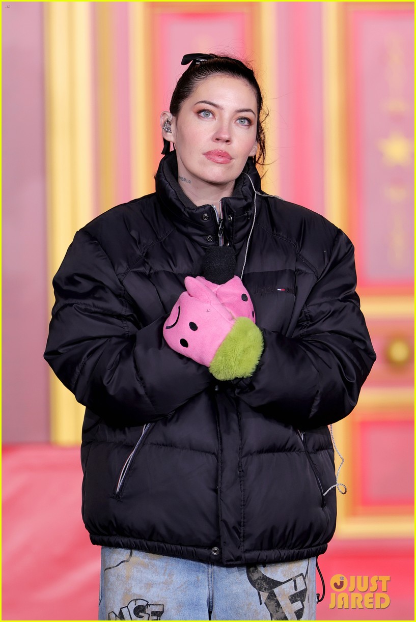 Kylie Cantrall, Charli D'Amelio & More Rehearse For Macy's Thanksgiving ...