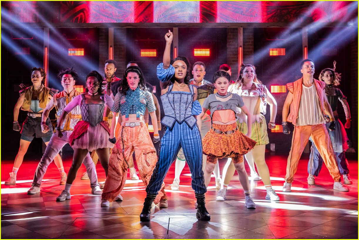 Charli D'Amelio Extends Broadway Run In '& Juliet,' New End Date ...