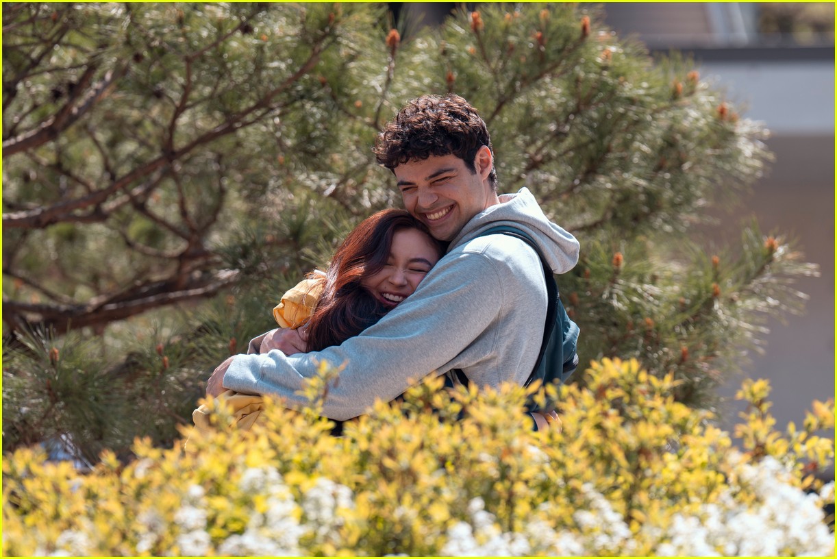Noah Centineo Makes Surprise Return as Peter Kavinsky In 'XO, Kitty' Season 2 Trailer - Watch ...