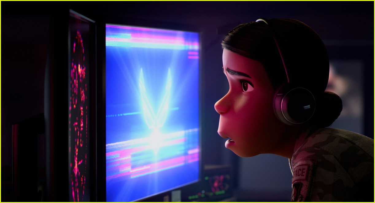 Disney & Pixar Unveil New 'Elio' Trailer As Tickets Go On Sale - Watch Now! | Photo 1387091 ...