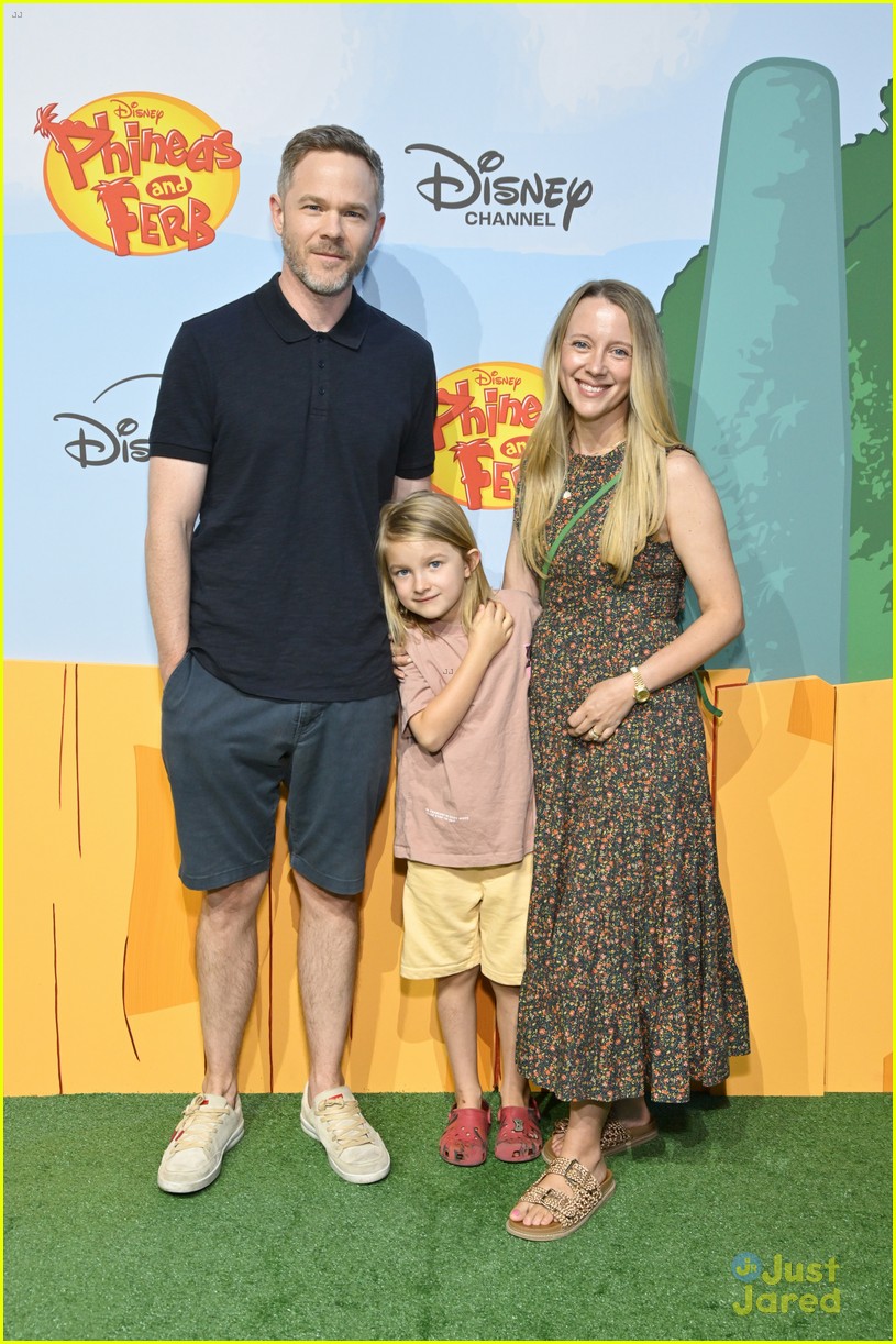 Disney Stars Past, Present & Future Attend 'Phineas & Ferb' Season 5 ...