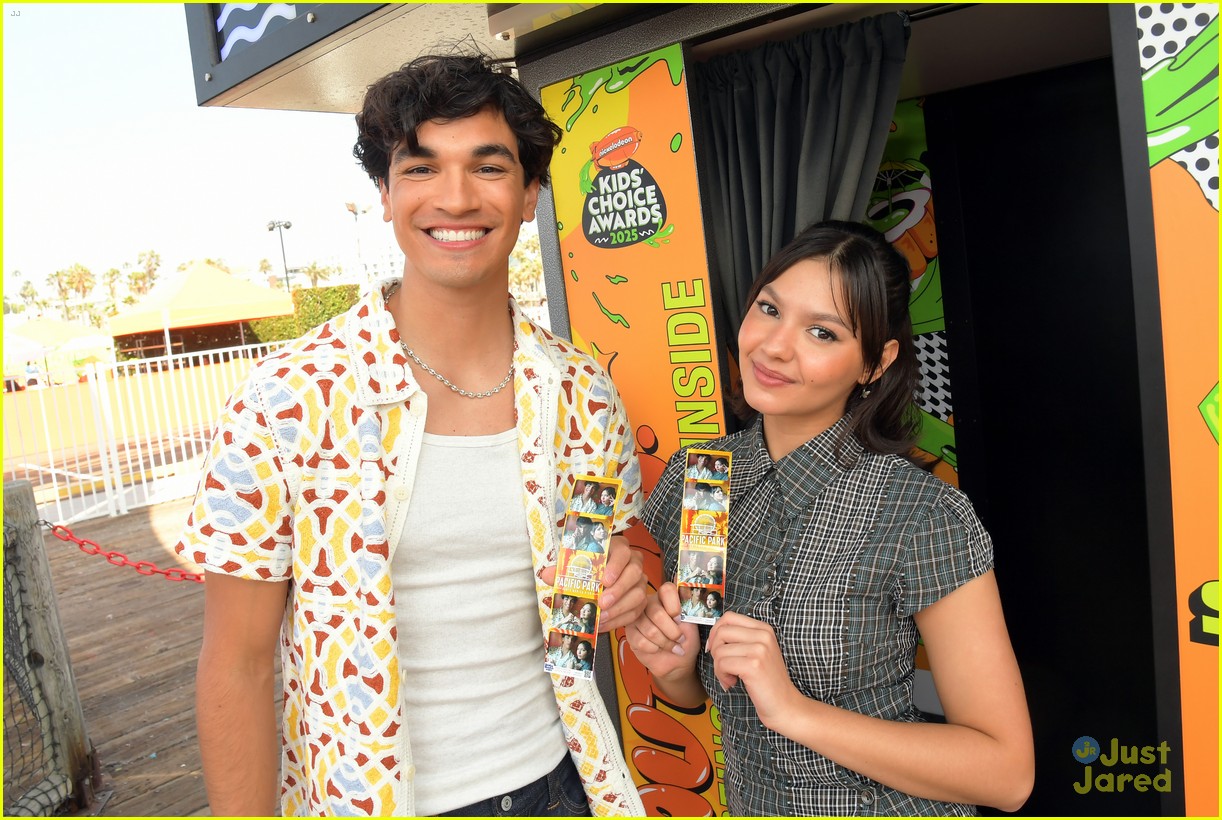 Live-Action 'Dora' Stars Samantha Lorraine & Jacob Rodriguez Kick Off Kids' Choice Awards ...