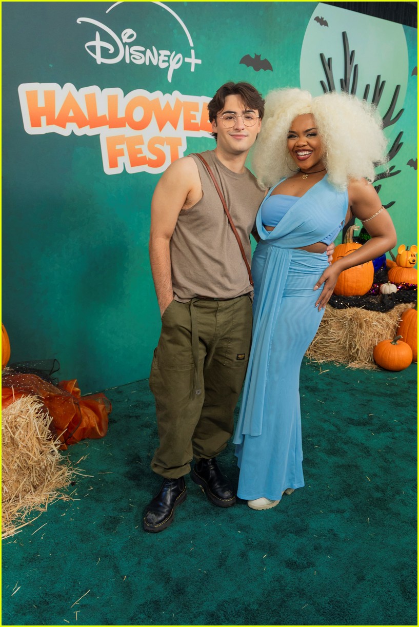 'Descendants/Zombies' Tour Stars & More Reunite at Disney+ Halloween ...