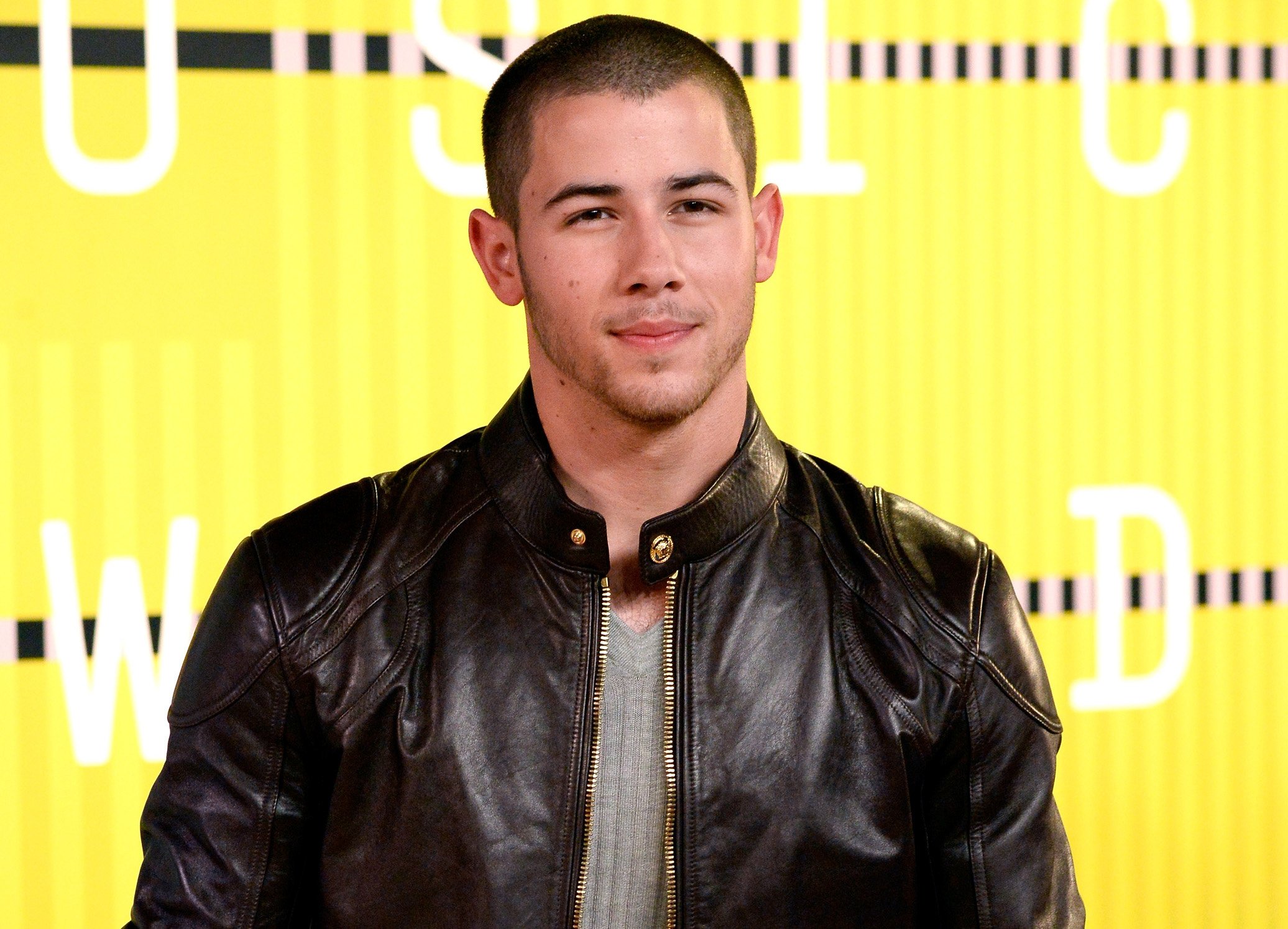 Nick Jonas Premieres ‘Levels’ Video – Watch Here! | Music Video, Nick ...