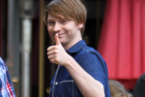 Calum Worthy Is Favoriting & Following Any Fans Who Sign A Climate ...