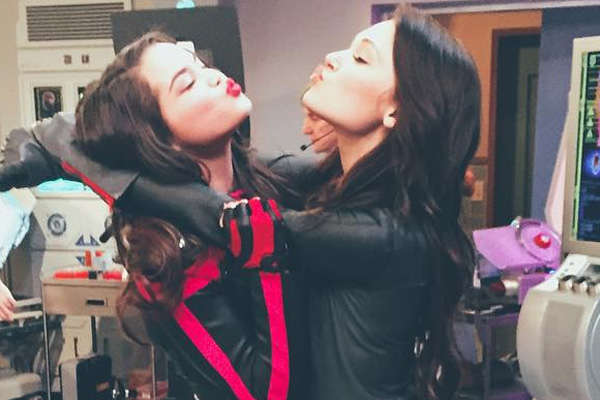 Kelli Berglund & Paris Berelc Go Shopping After ‘Lab Rats: Elite Force ...