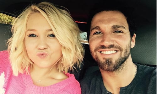 Country Singer RaeLynn is Engaged to Boyfriend Joshua Davis! | Engaged ...