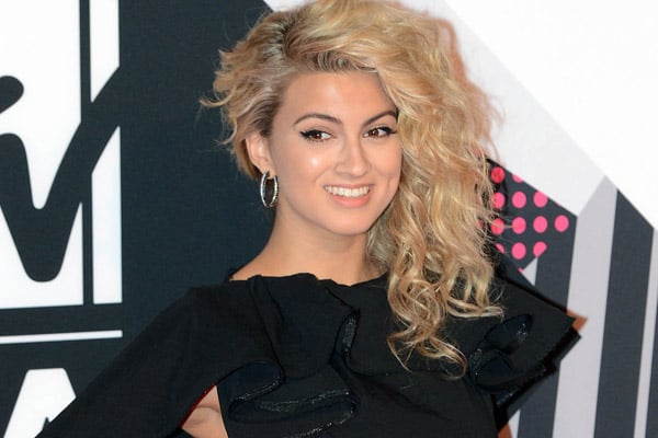 Tori Kelly Voices Meenah The Elephant In ‘Sing’ – See The Teaser Poster ...
