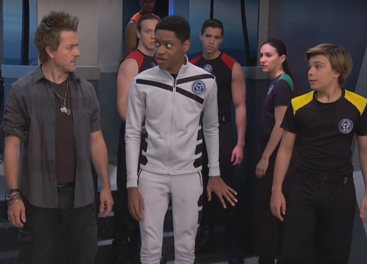 All the Students Vanish in This New ‘Lab Rats’ Finale Promo – Watch Now ...