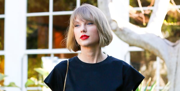Taylor Swift Makes Surprise $1,989 Donation to College Fan on FaceTime ...