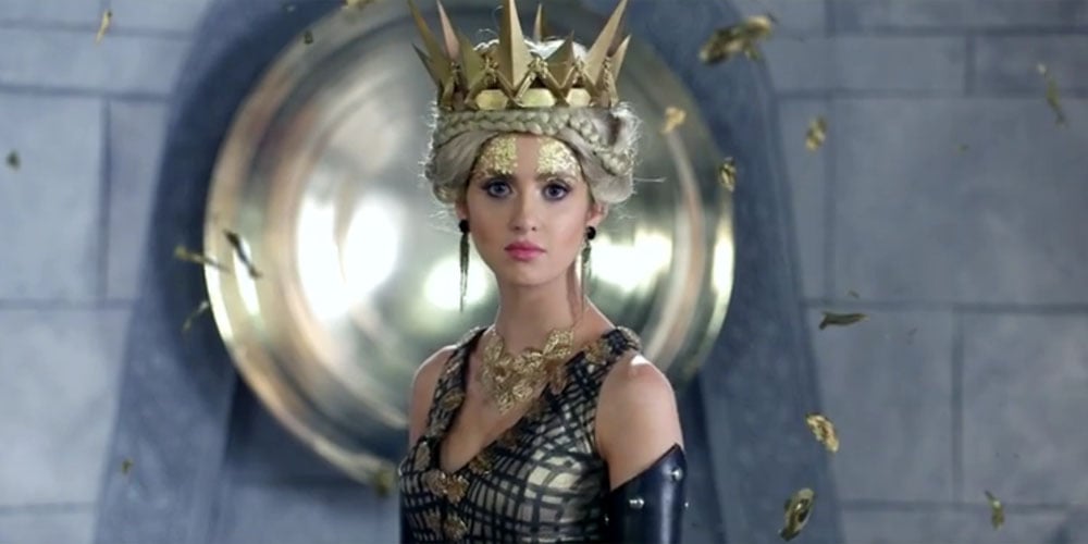 Laura Marano Takes On Whitney Avalon In New Princess Rap Battle – Watch ...