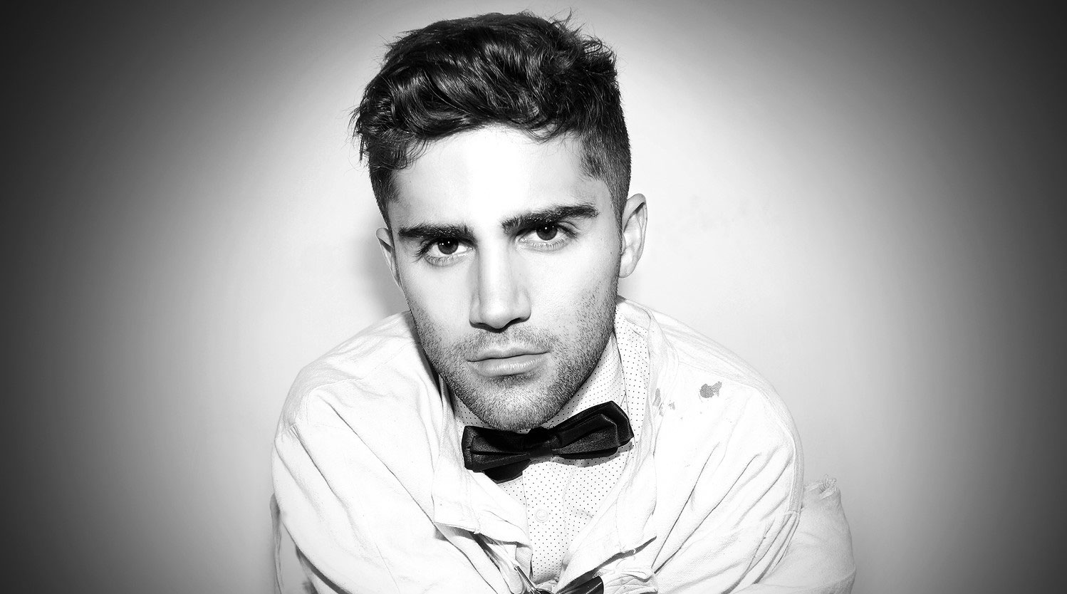 Max Ehrich is Helping to Keep Art in Schools With Dream Loud Official ...