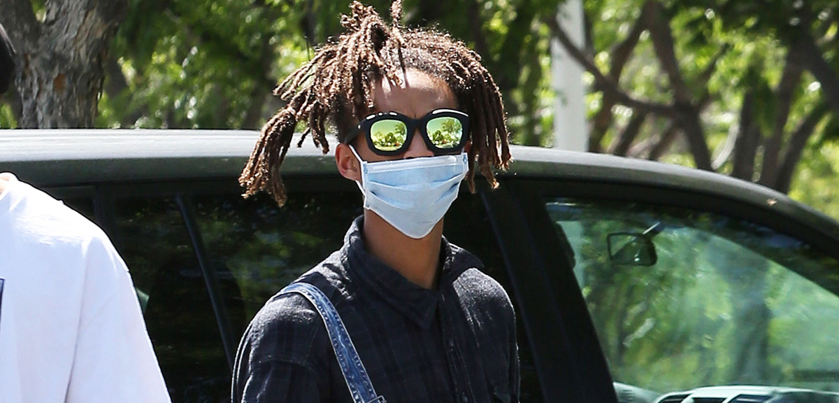 Jaden Smith Keeps His Face Covered with a Medical Mask | Jaden Smith ...