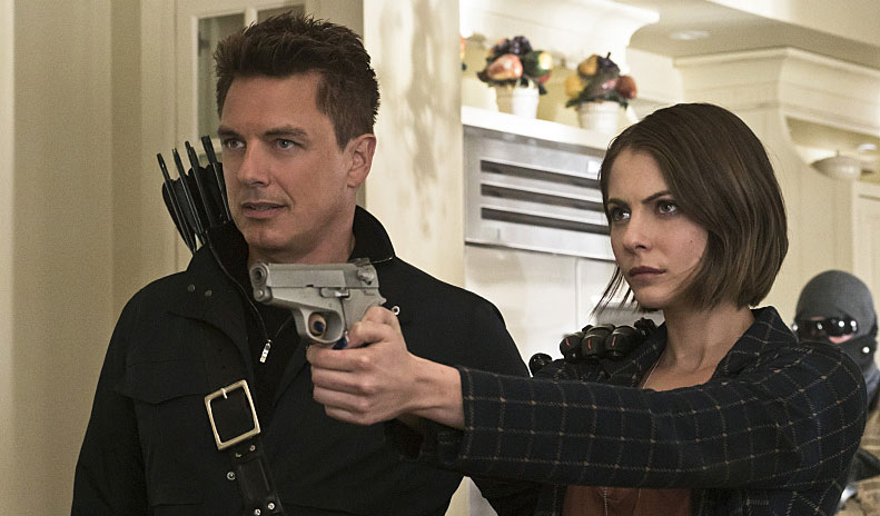 Thea Threatens to Kill Oliver on Tonight’s ‘Arrow’ | Arrow, Television ...