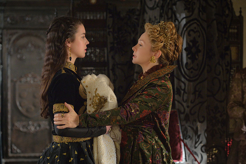 Elizabeth Puts Lola In Danger On ‘Reign’ | Reign, Television | Just ...