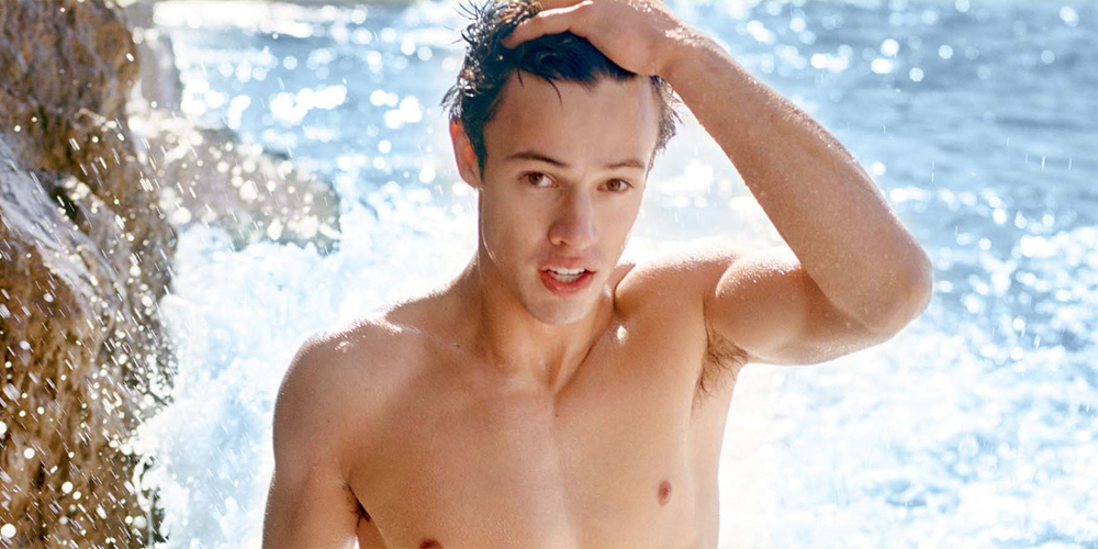 Cameron Dallas Was Taken To Hospital After Falling Ill During MagCon ...
