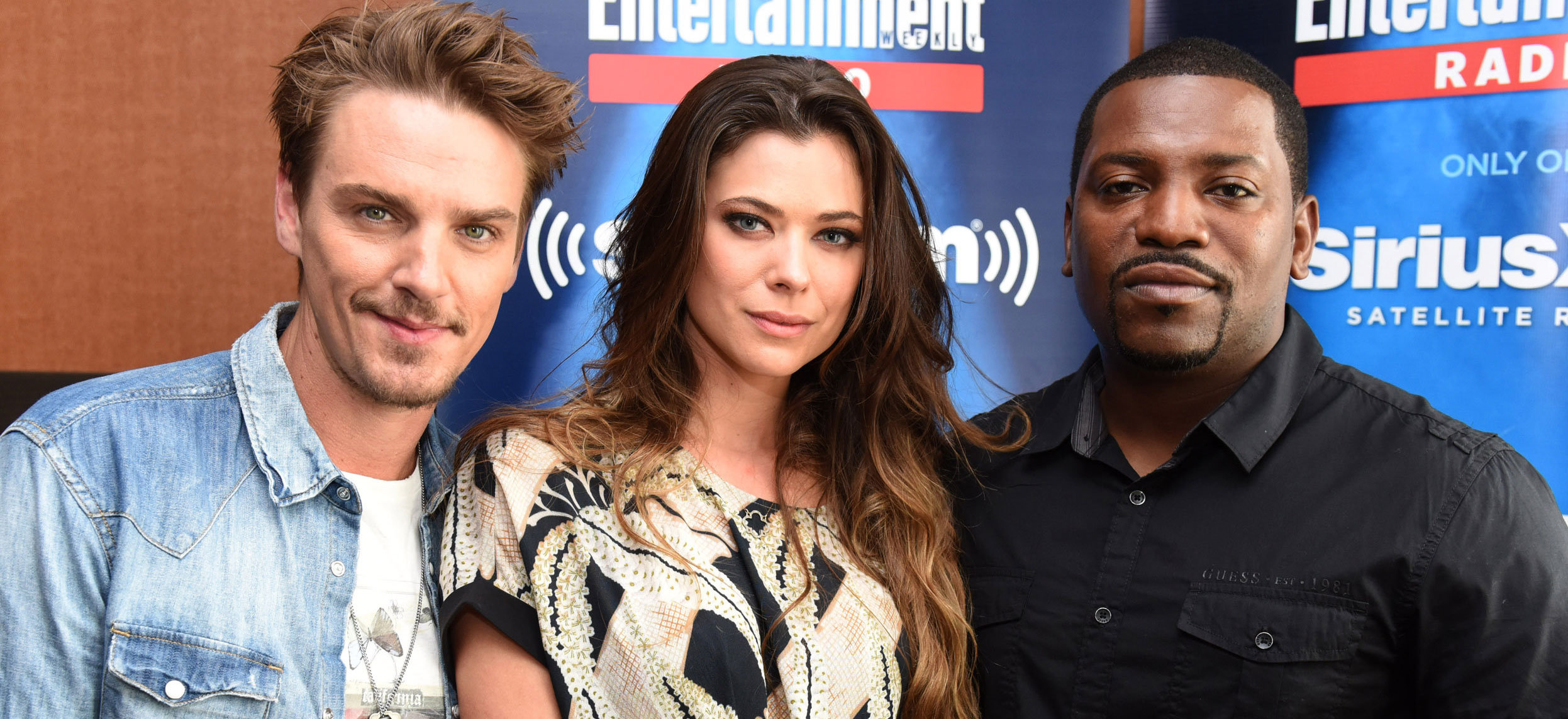Peyton List & Riley Smith Bring ‘Frequency’ to Comic-Con 2016 | 2016 Comic-Con, Frequency, Mekhi ...