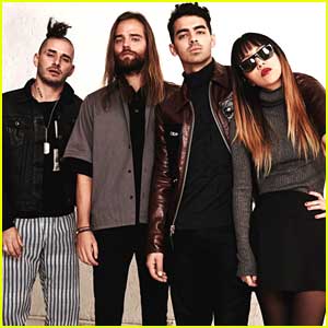 DNCE Open Up ‘Dancing With The Stars’ Results Show with ‘Body Moves ...