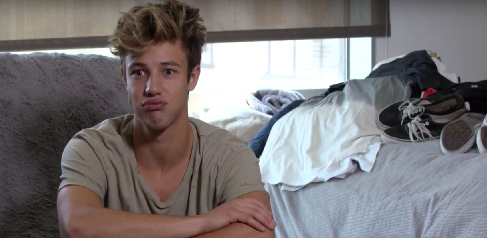 VIDEO: Cameron Dallas Deals With Tons of Drama in New ‘Chasing Cameron ...