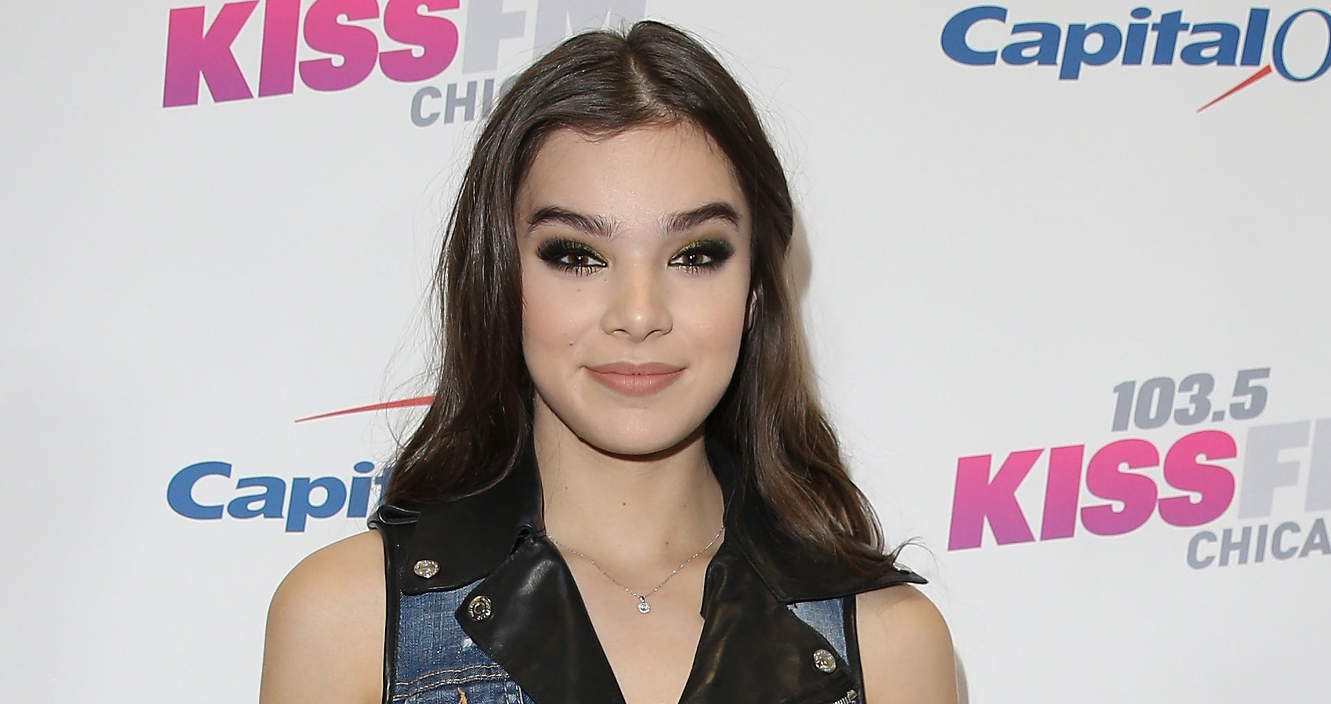 Hailee Steinfeld Performs One Of Her ‘favorite Shows Ever At Jingle Ball 2016 Chicago 2016