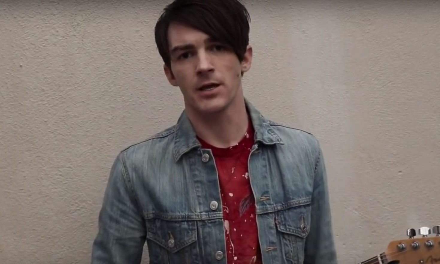 VIDEO: Drake Bell Reprises ‘Drake & Josh’ Role! | Drake Bell ...