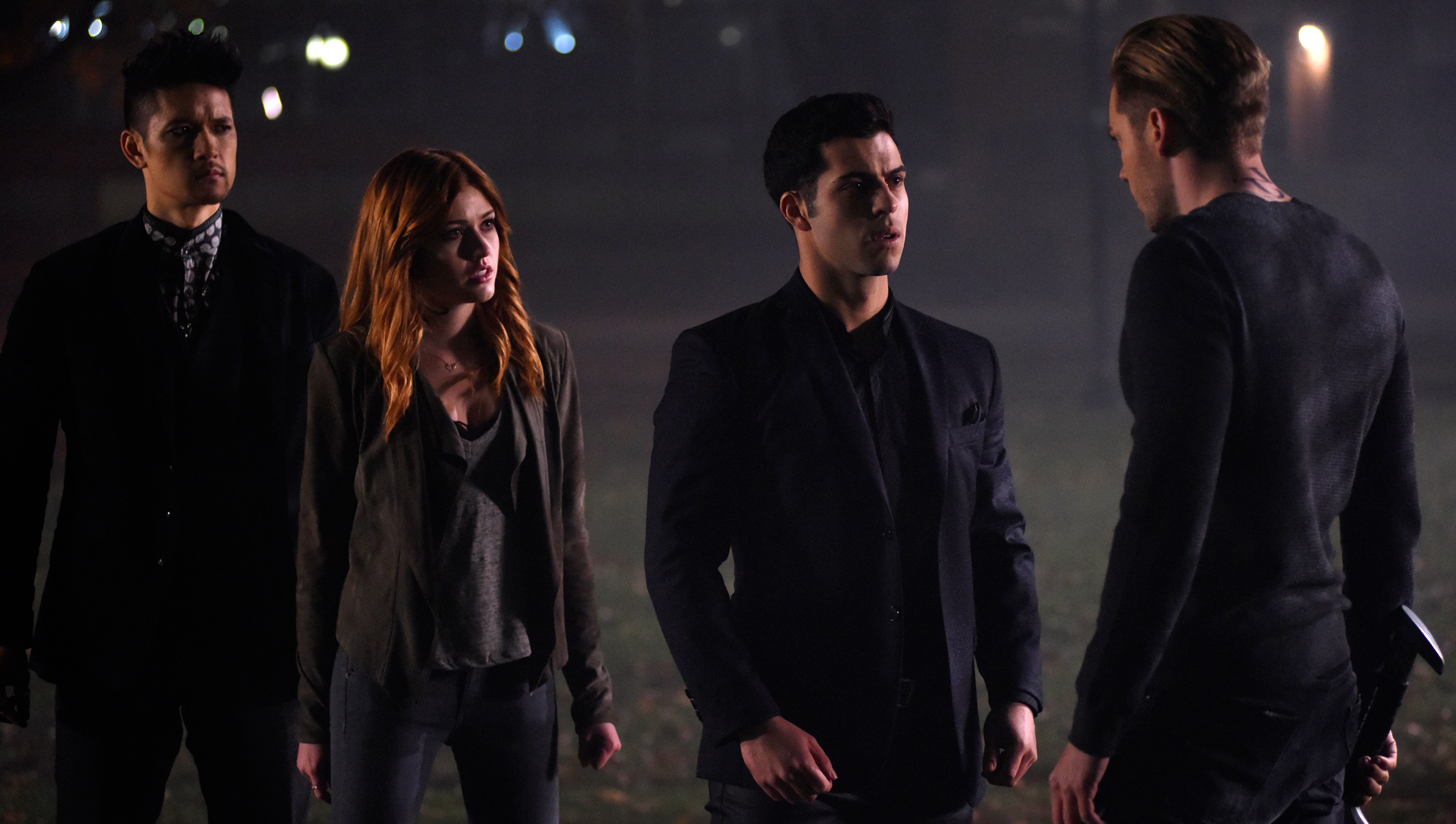 ‘Shadowhunters’ Winter Finale Airs Tonight! | Shadowhunters, Television ...