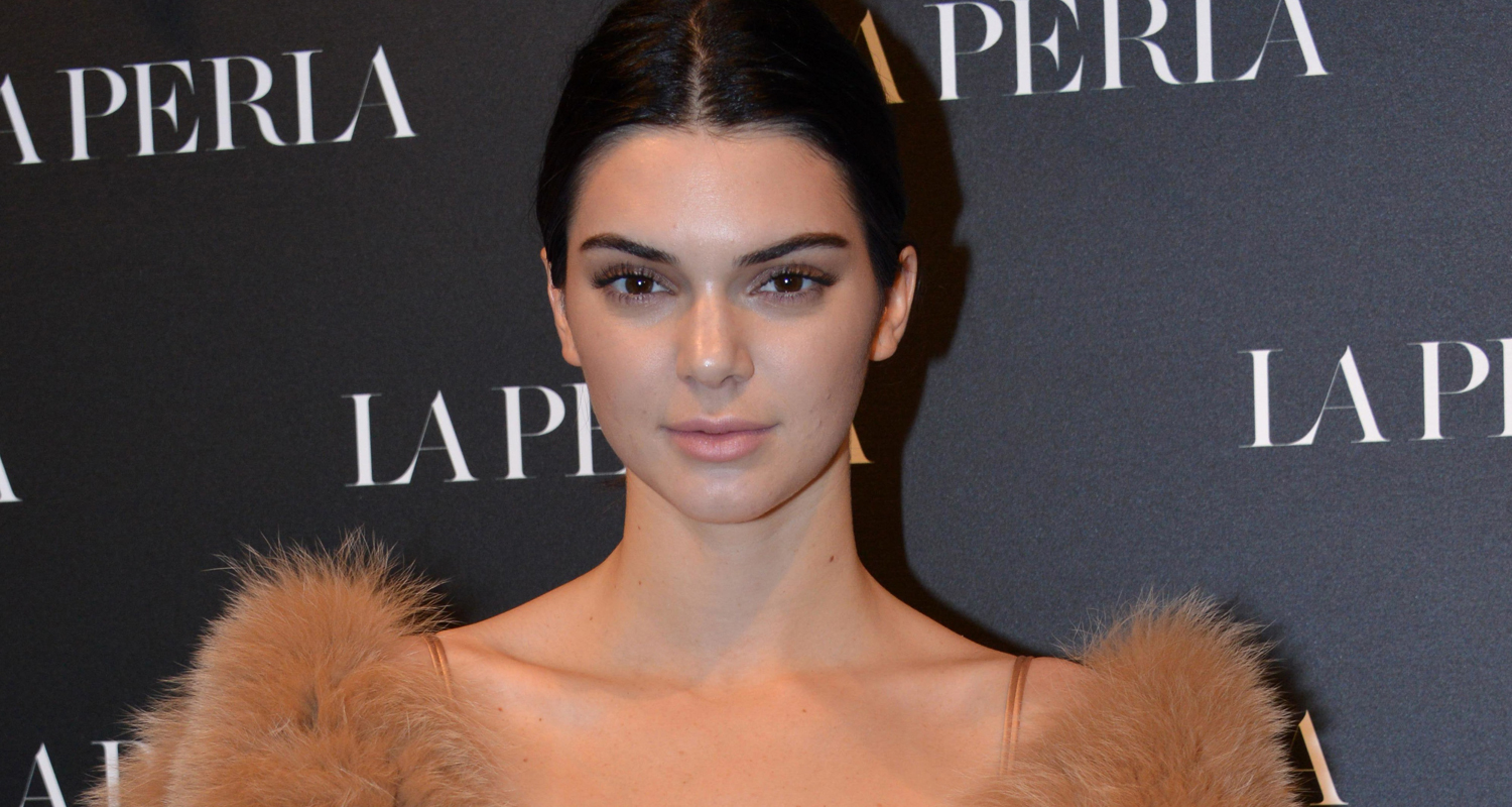 Kendall Jenner Arrives in Paris After Pepsi Commercial Pulled | Kendall ...