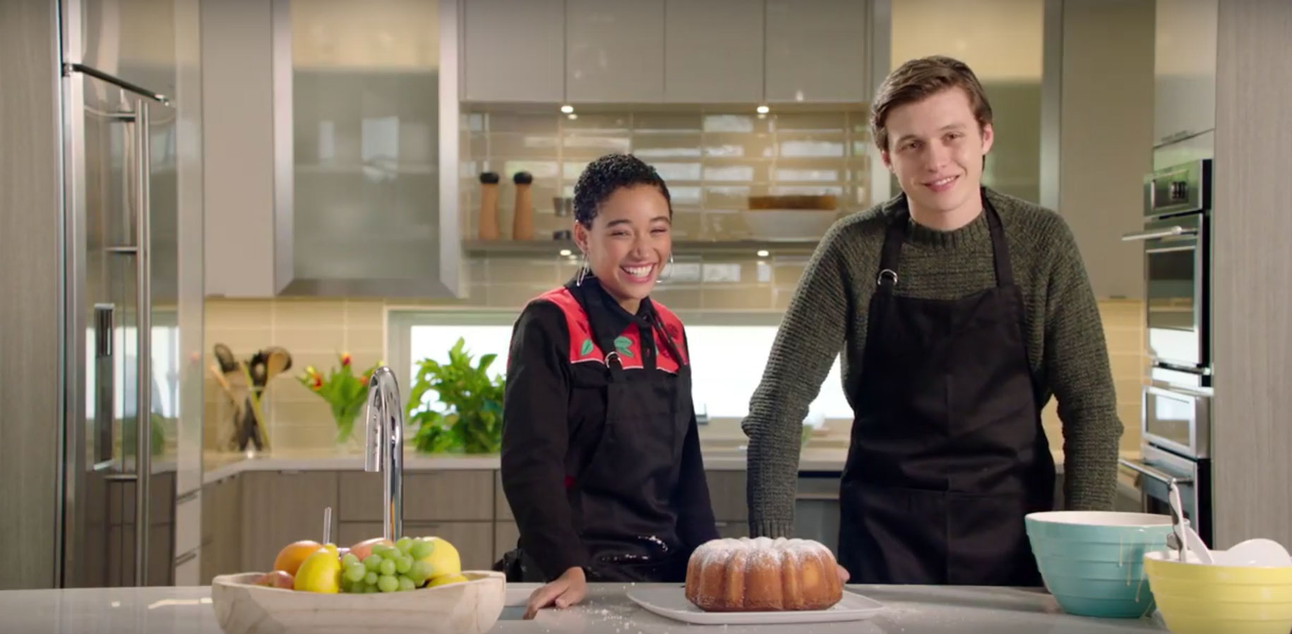 Amandla Stenberg & Nick Robinson Bake the ‘Everything, Everything ...