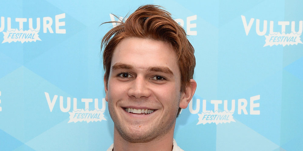 ‘Riverdale’ Star KJ Apa Has a Chronic Instagram Photobomber | KJ Apa ...
