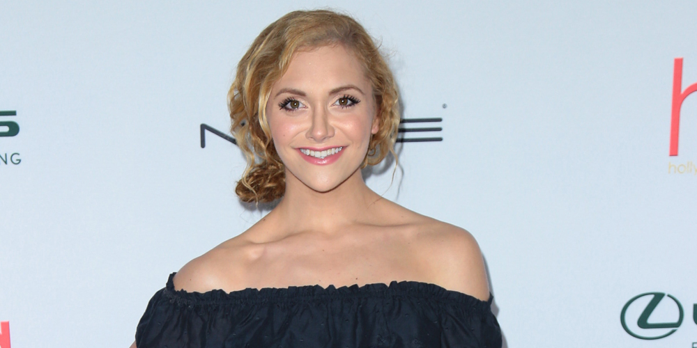 Alyson Stoner Says She Was Made Fun of For Reading On-Set as a Kid ...