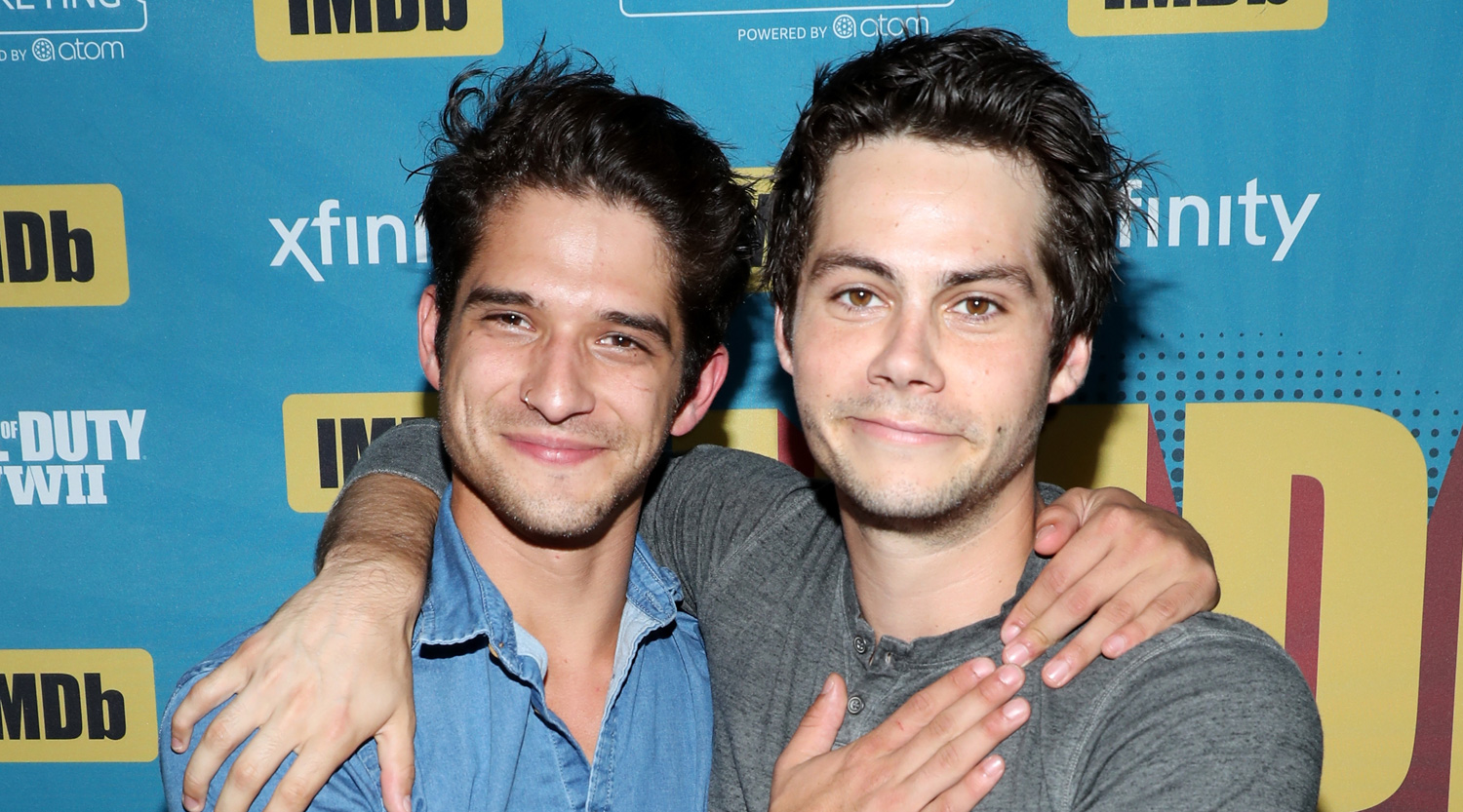 Teen Wolfs Tyler Posey And Dylan Obrien Hug It Out At Comic Con