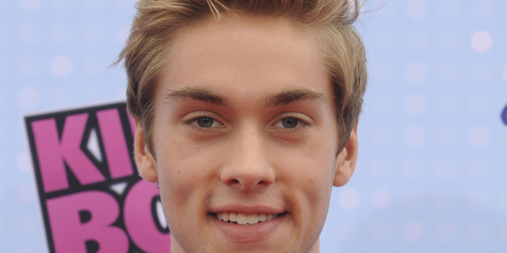 Brec Bassinger Saran Wrapped Austin North’s Car For His Final Day on ...