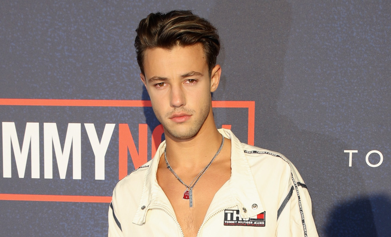 Cameron Dallas Takes a Break from His Phone Relationship for Tommy Show ...