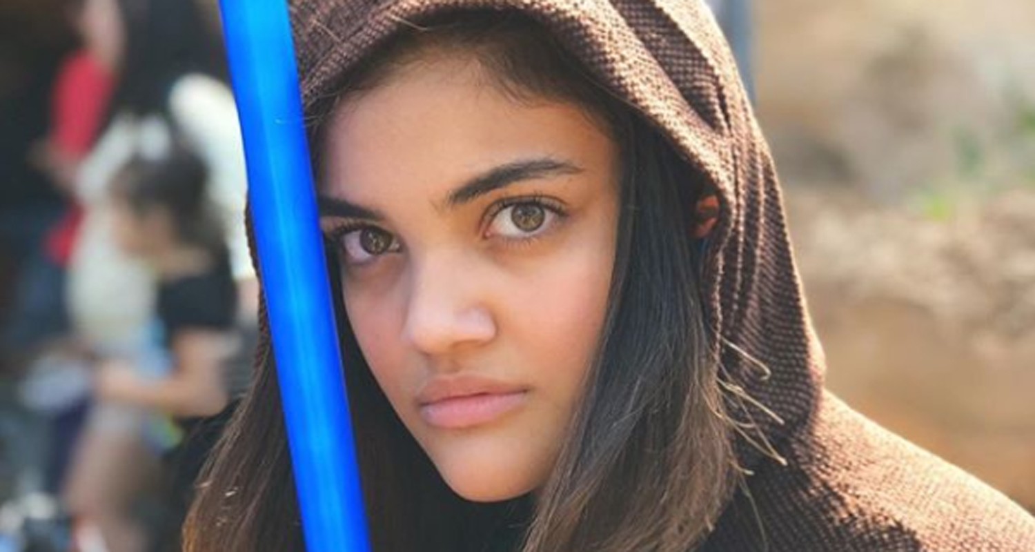 Laurie Hernandez Channels Her Inner ‘Star Wars’ Jedi at Disney World ...