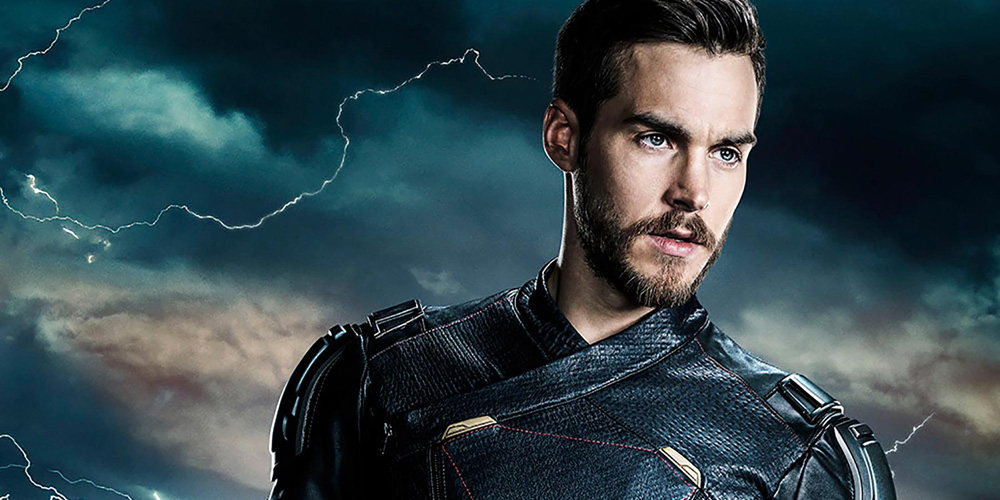 Supergirl's Chris Wood Gets Official 'Suit' For Legion of Superheroes ...