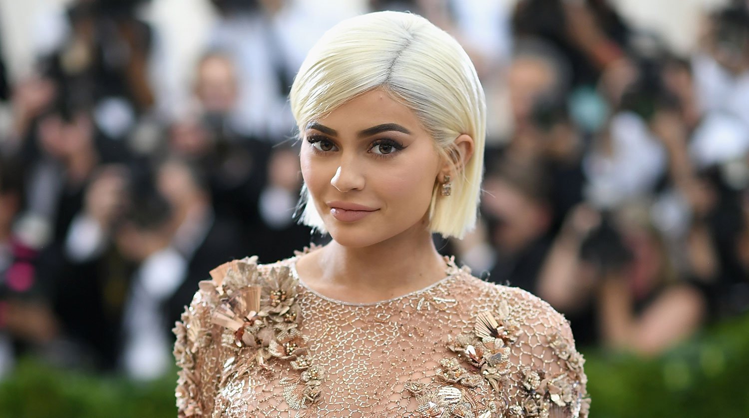 Kylie Jenner Makes First Instagram Appearance Since Giving Birth ...