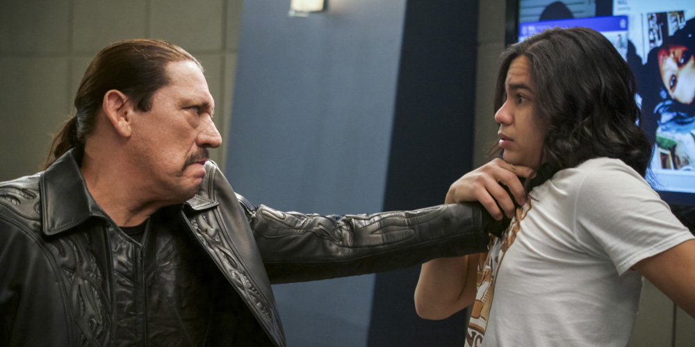 Carlos Valdes Previews The Reason Why Breacher Returns on ‘The Flash ...