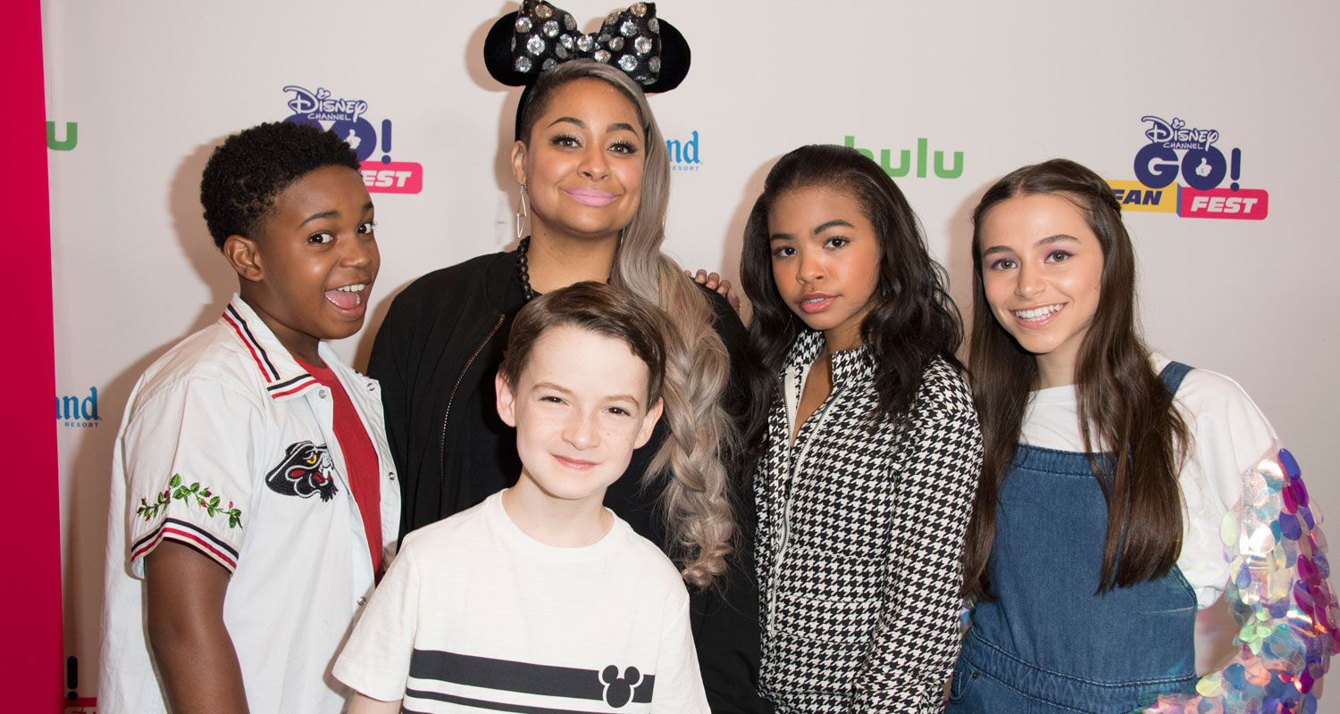 Raven Symone Joins ‘Raven’s Home’ Cast at Disney Channel GO! Fan Fest ...