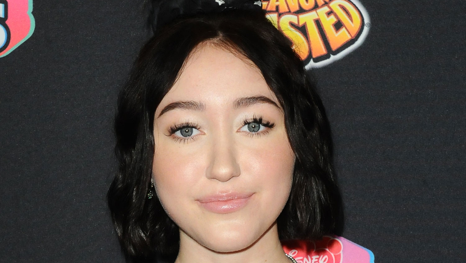 Noah Cyrus Keeps It Chic at Radio Disney Music Awards 2018 | 2018 Radio ...