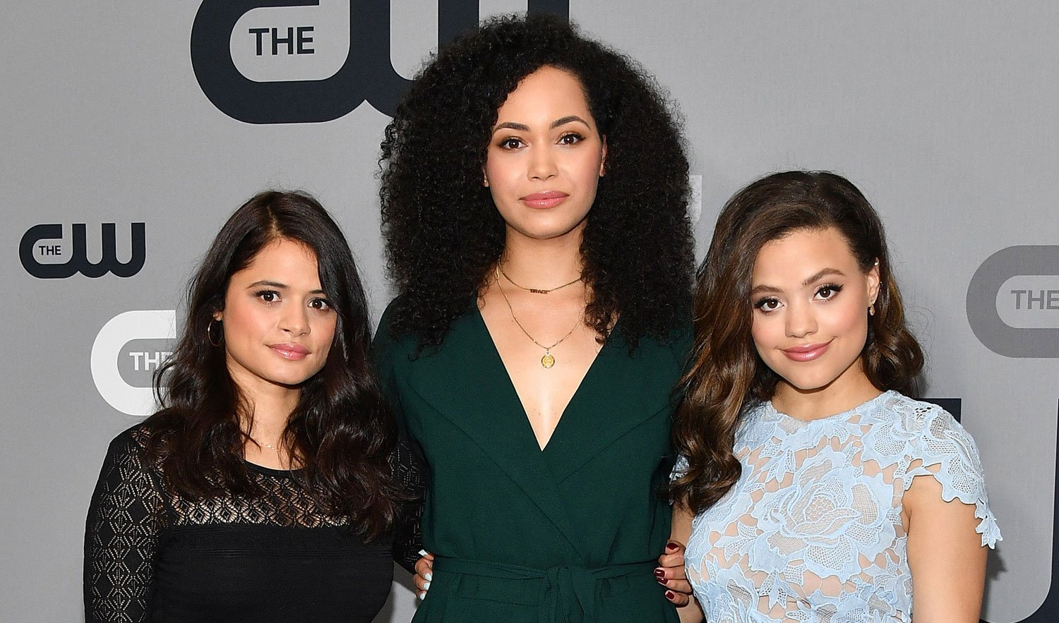 ‘Charmed’ Reboot Heads To Comic-Con | 2018 comic con, Charmed | Just ...