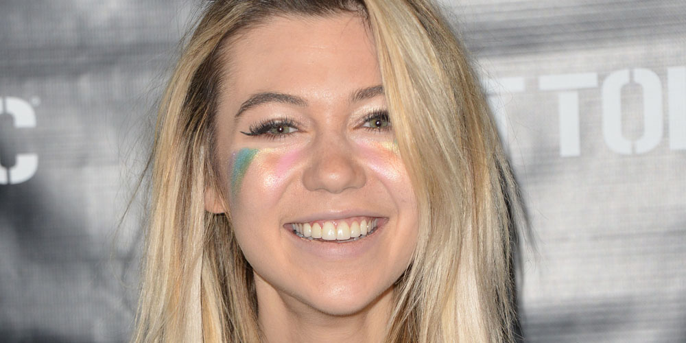 Jessie Paege Hosts Meet & Greet Event To Celebrate New Hot Topic ...