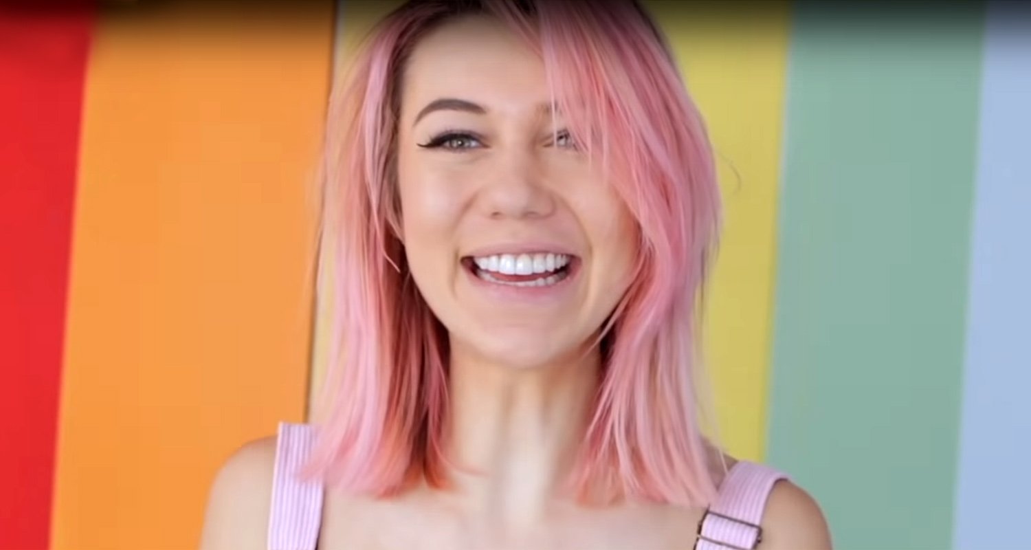 Jessie Paege Totally Switches Up Her Hairstyle! | Jessie Paege | Just ...