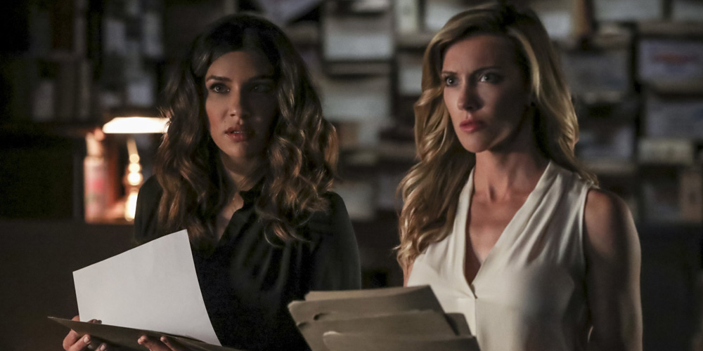 Felicity, Dinah & Laurel Work Together on Tonight’s New ‘Arrow’ | Arrow ...