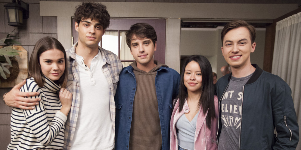 Noah Centineo Dishes On Stepping Back Into Jesus’ Shoes For ‘Good ...