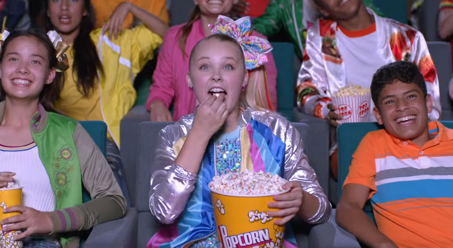JoJo Siwa Drops Colorful New ‘D.R.E.A.M.’ Music Video – Watch Now ...
