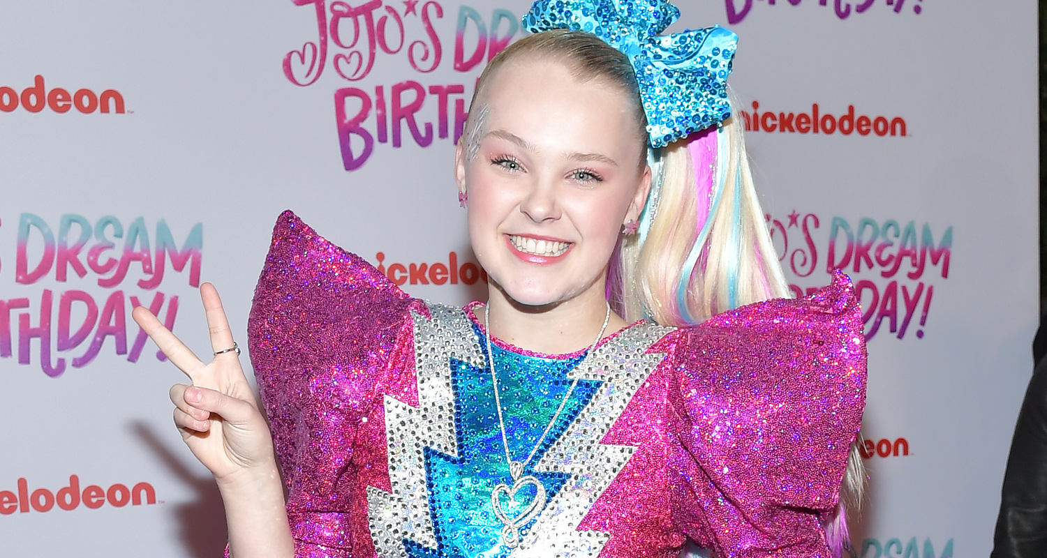 JoJo Siwa Celebrates First Night of D.R.E.A.M. The Tour! | JoJo Siwa ...