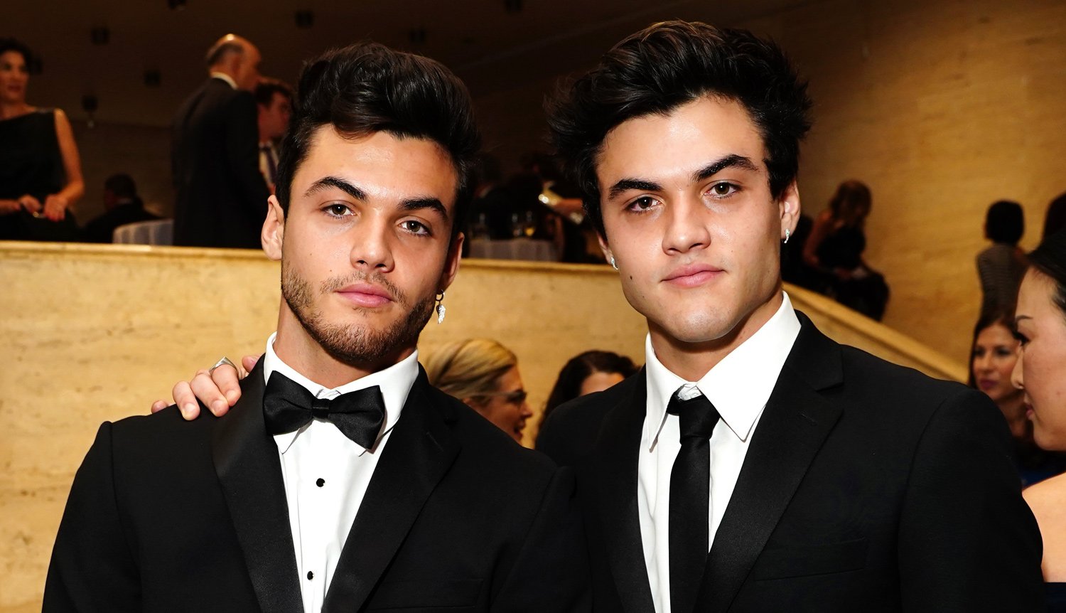 Ethan & Grayson Dolan Hit 10 Million YouTube Subscribers! | Dolan Twins ...