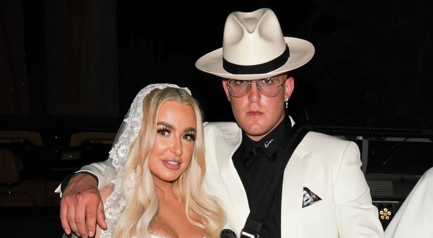Jake Paul Marries Tana Mongeau in Las Vegas! | Jake Paul, Tana Mongeau ...